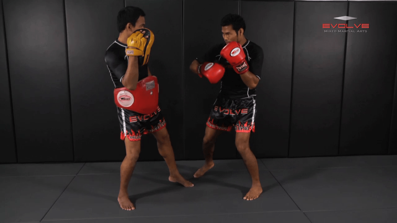 Clinch Boxing - Flurry To Body, Side Step - Evolve University