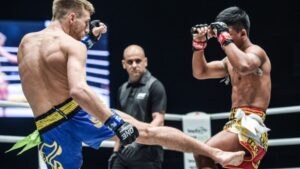 How To Fight Against A Southpaw In Muay Thai - Evolve University