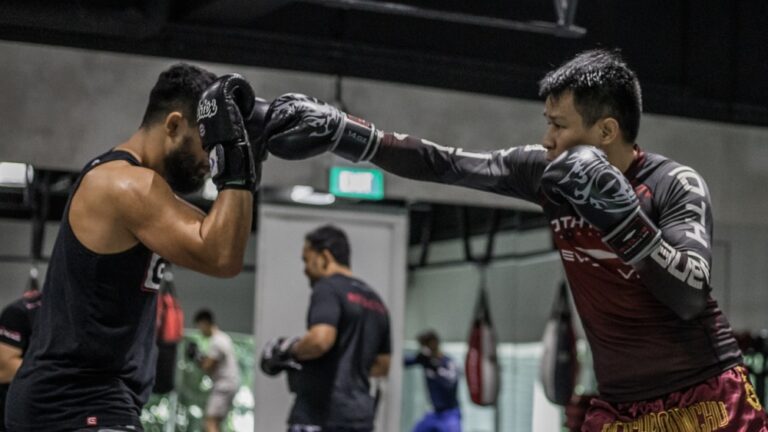 How To Use The Jab As A Defensive And Offensive Weapon - Evolve University